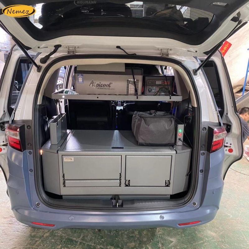 Mitsubishi Pajero V93 with Bespoke Camping Box